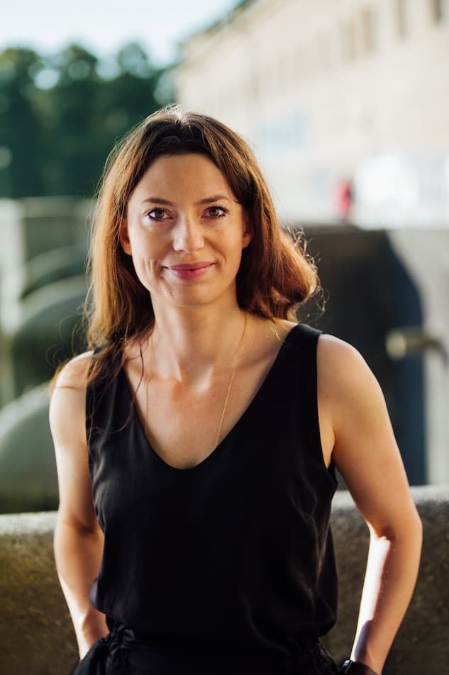 Elisa Harlan - medium magazin